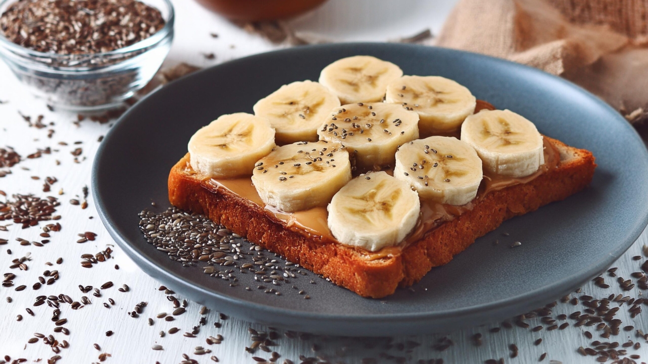 Almond Butter Banana Honey Toast | Healthy Breakfast Toast Recipe ...