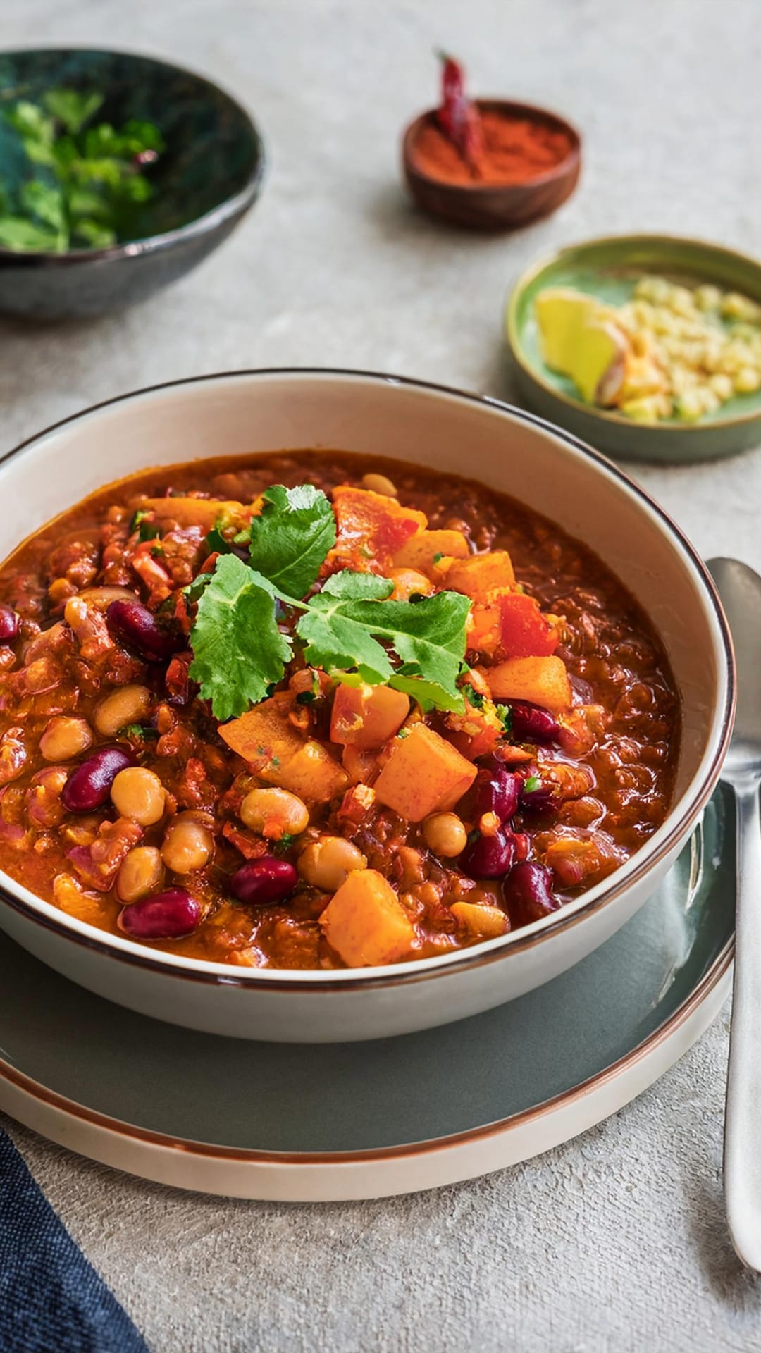 Delicious Vegan Chili Recipe: Hearty, Plant-Based Stew with Optional ...